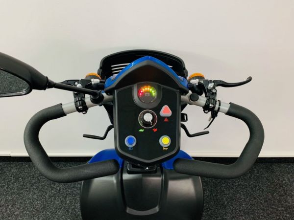 Pride Kolja Ultra (10 km/h) ÖPNV Elektromobil | MC Seniorenprodukte