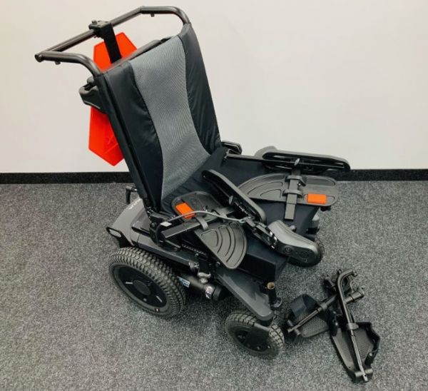 INVACARE Aviva RX 40 (10 km/h) Elektrorollstuhl, Käuferstorno | MC ...