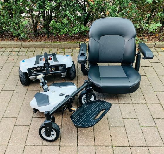 Faltbarer Elektrorollstuhl (6 km/h) Rascal Rio, zerlegbar | MC ...