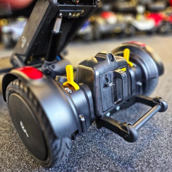 REHA MOBILITY M4 Robot (6 km/h) Sitzlift-Elektrorollstuhl | MC Seniorenprodukte