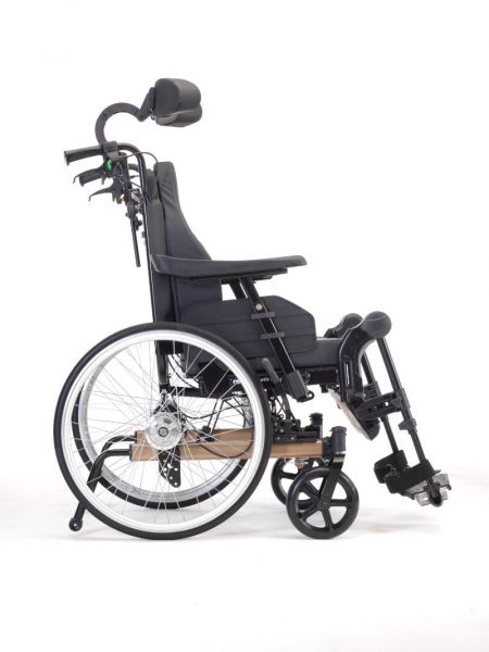 Invacare Rea Clematis Pro Pflege- & Multifunktionsrollstuhl | MC ...